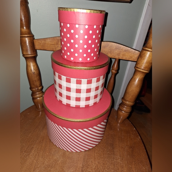 Jillian Harris | Holiday | Jillian Harris X Canvas Christmas Gift Box ...